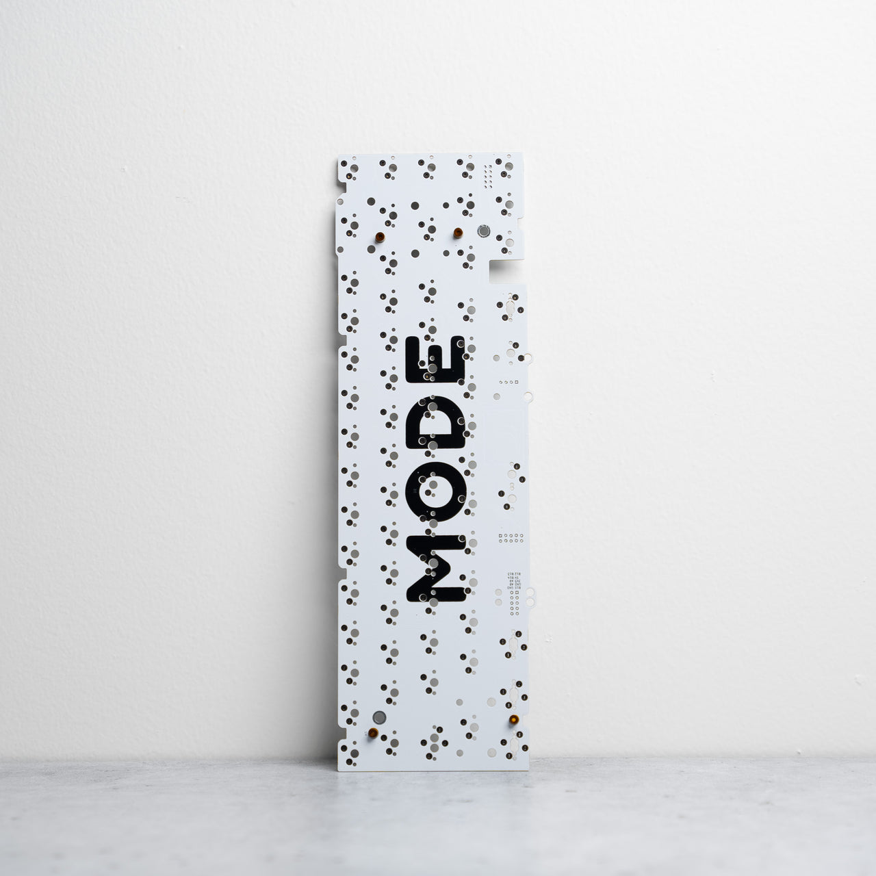 Red Edition Envoy – Mode Designs