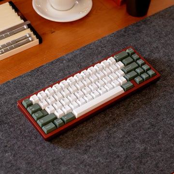 Red Edition Envoy – Mode Designs